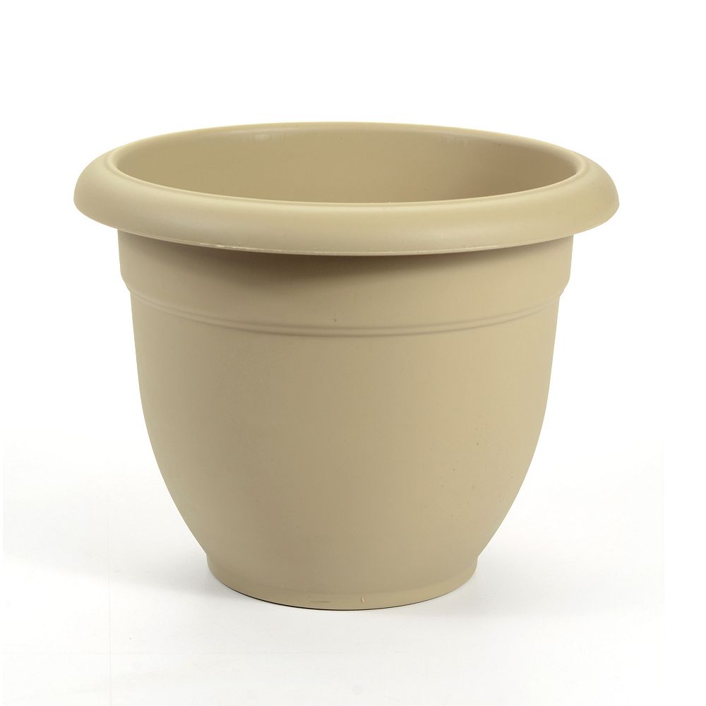 Integrated Plastics 6-inch Bell Pot in Camel | The Home Depot Canada
