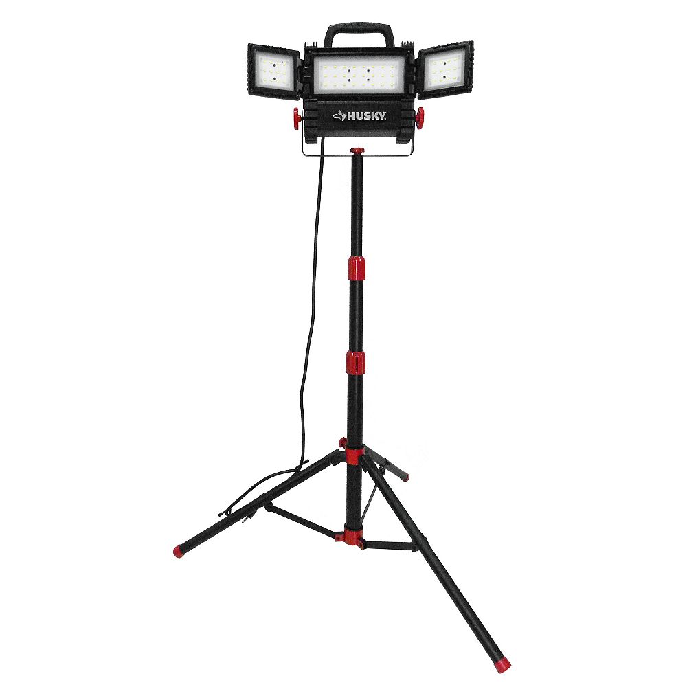 Husky 2500 Lumen Multi-Directional LED Work Light | The Home Depot Canada