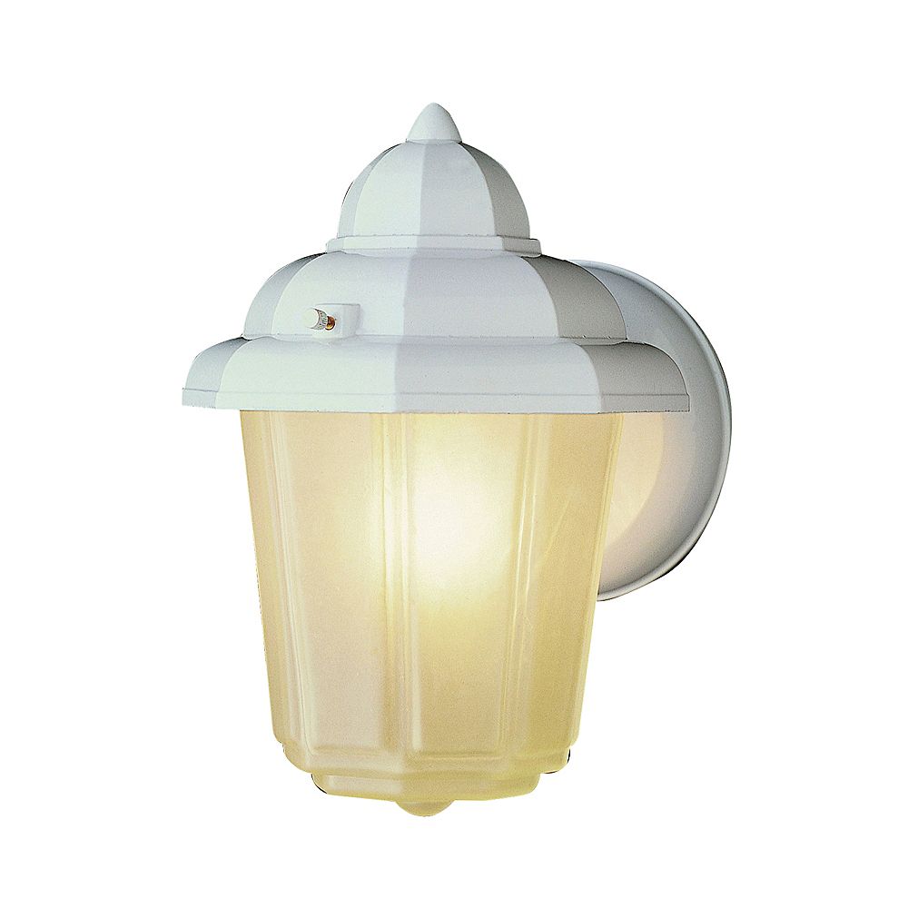 Bel Air Lighting White Capped Patio Light | The Home Depot Canada