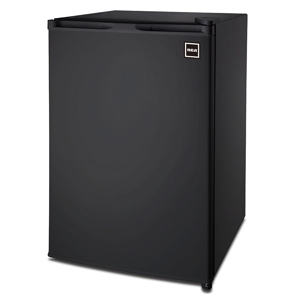 RCA 4.5 cu. ft. Compact Fridge - Black | The Home Depot Canada